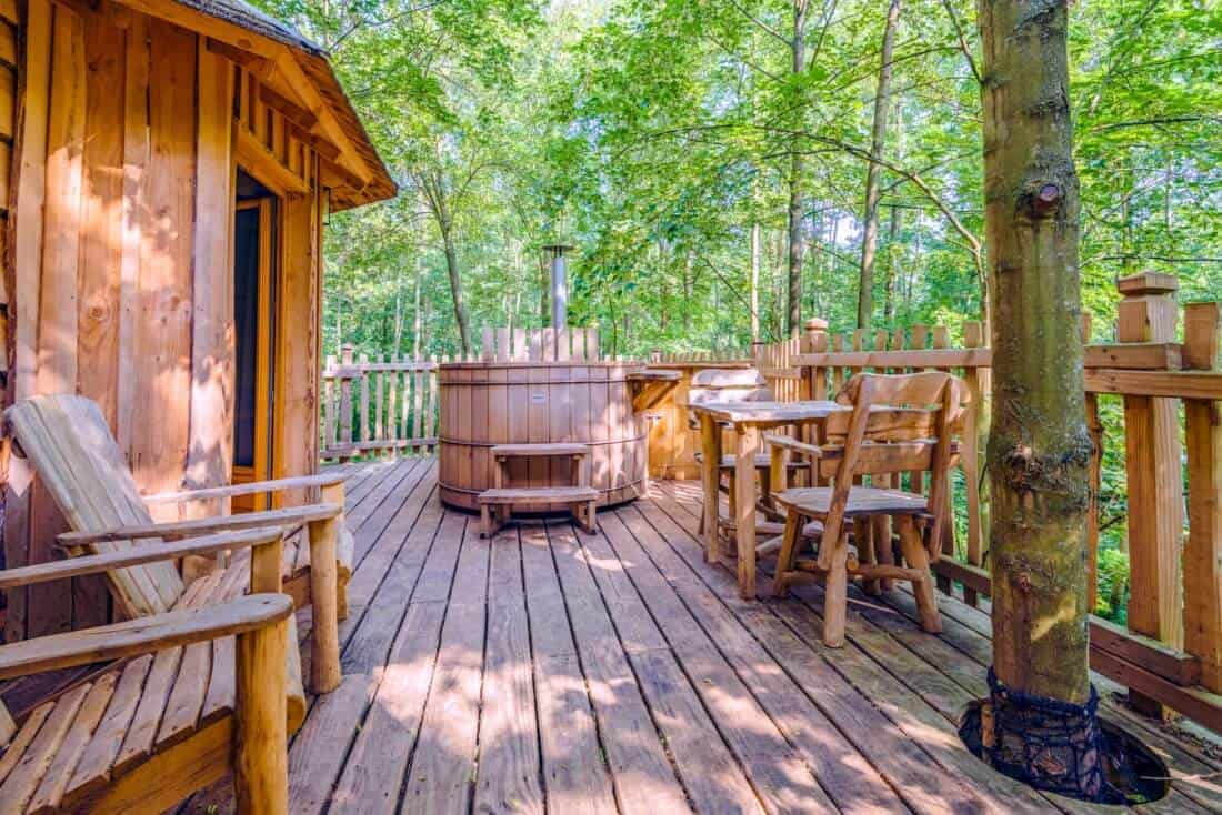 Cabanes des Grands Chênes | Treehouse Hotels, Tripadvisor Treehouse ...